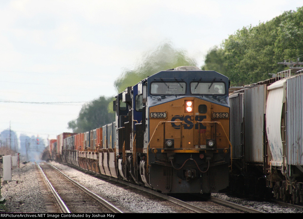 CSXT 5352